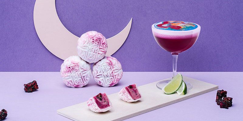 Mooncakes with Cocktails - The Dining Advisor